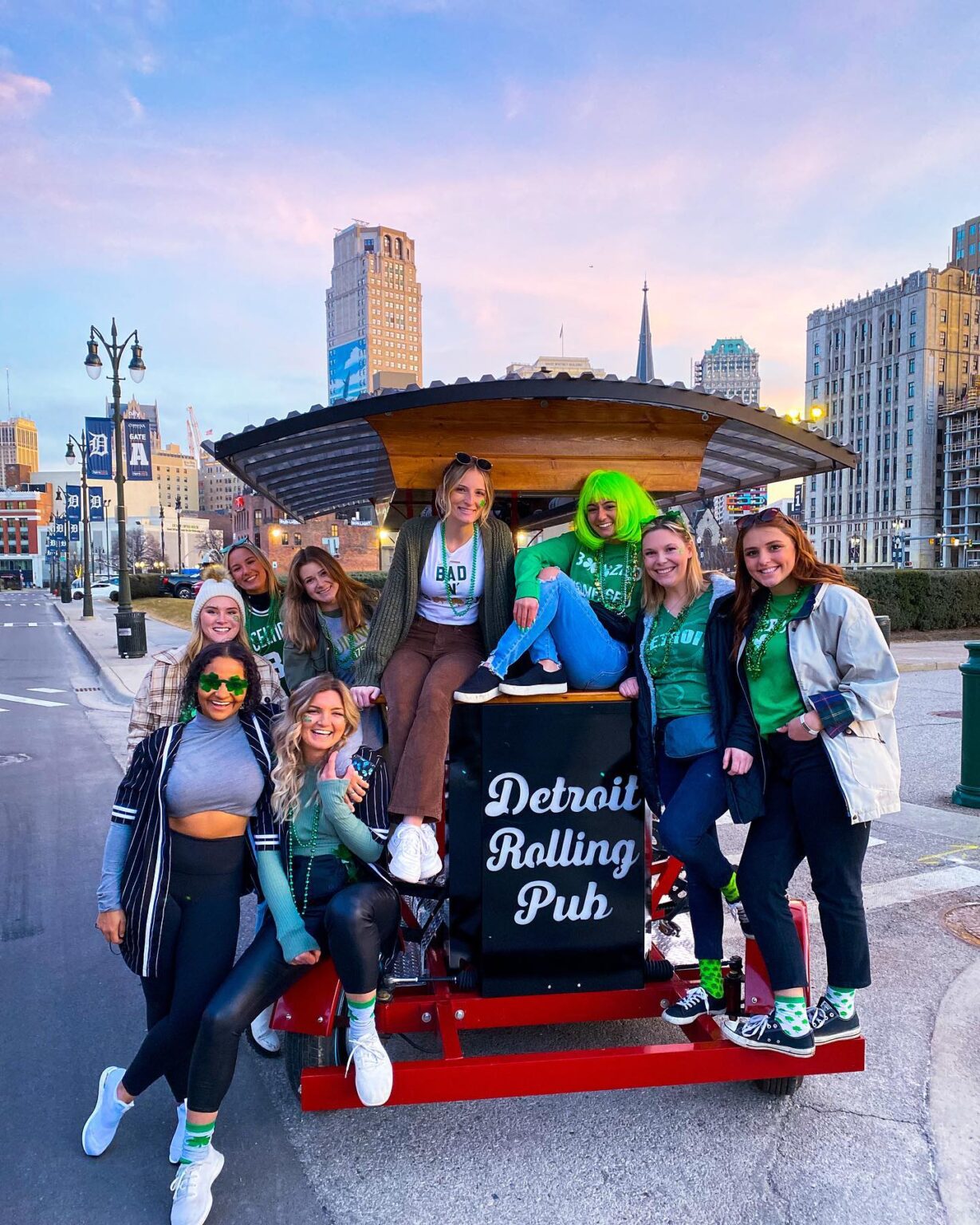 Birthday Parties in Detroit, MI | Detroit Rolling Pub